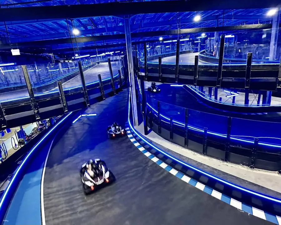 [당일가능/콤보] 싱가포르 하이퍼드라이브 실내 카트 + 울트라 골프 앳더 팔라완 이용권 | PRIVIA 투어&티켓